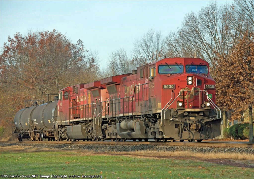 Canadian Pacific GE AC44CW 9535
